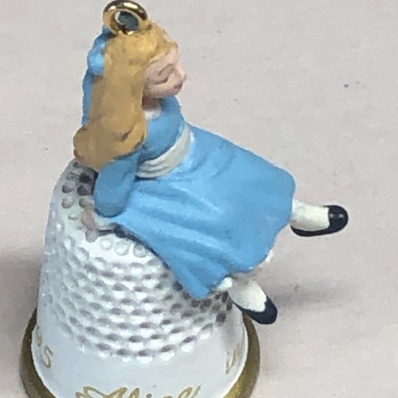 Hallmark | Holiday | Hallmark 995 Christmas Ornament Miniature Alice In ...